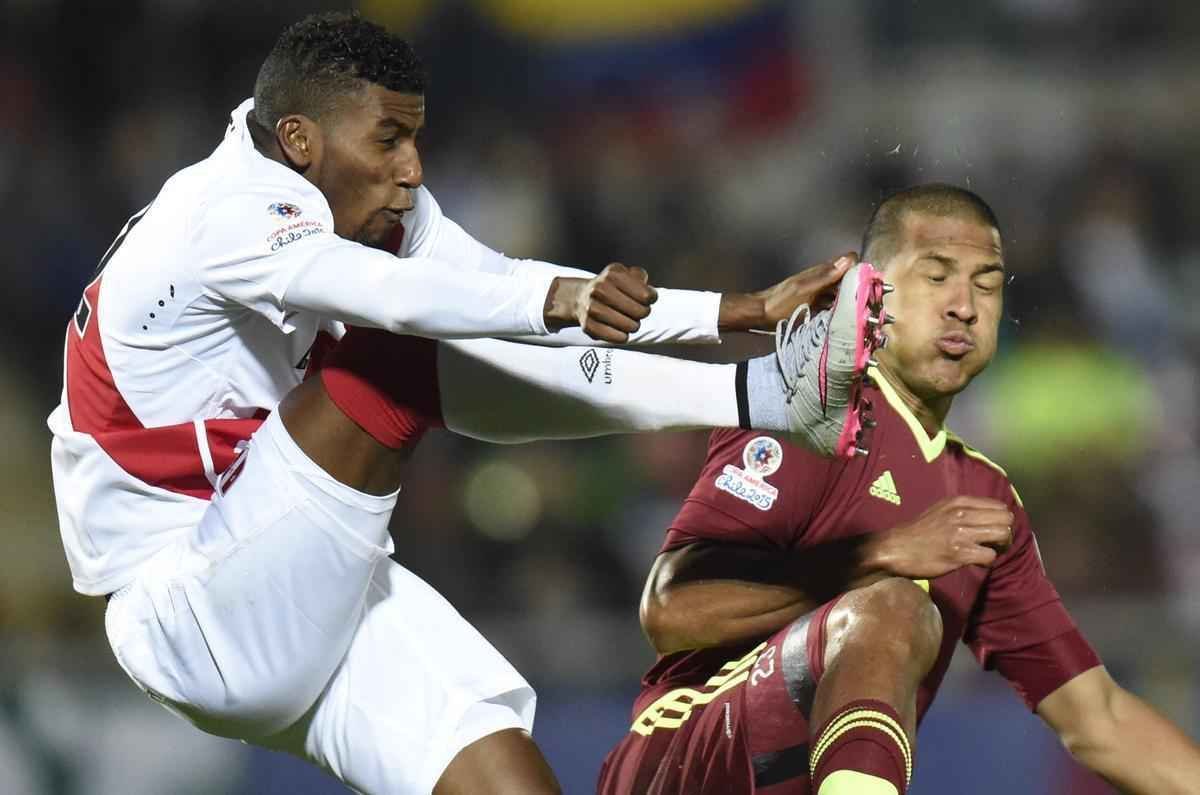 Imagens da vitória do Peru sobre a Venezuela - Superesportes