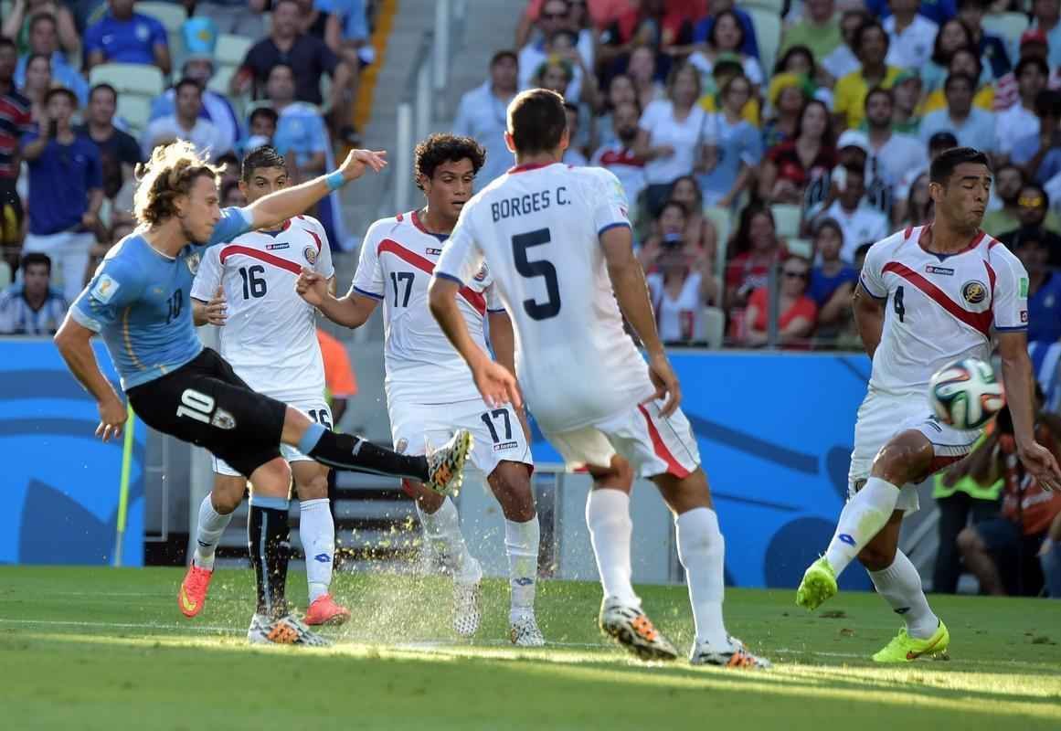 Fotos do jogo entre Uruguai e Costa Rica, no Ceará - Superesportes