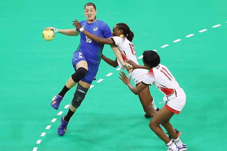 Brasil vence Angola em jogo difícil e briga pela primeira posição do ...