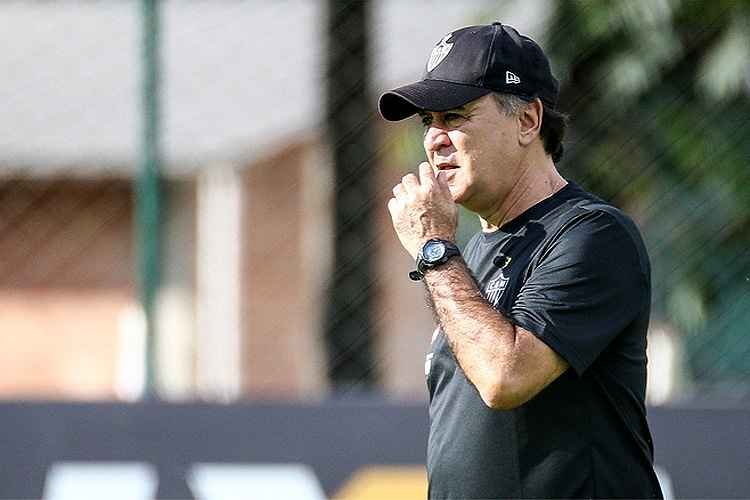 Robinho e mais três: com sete opções, Marcelo Oliveira não define ...