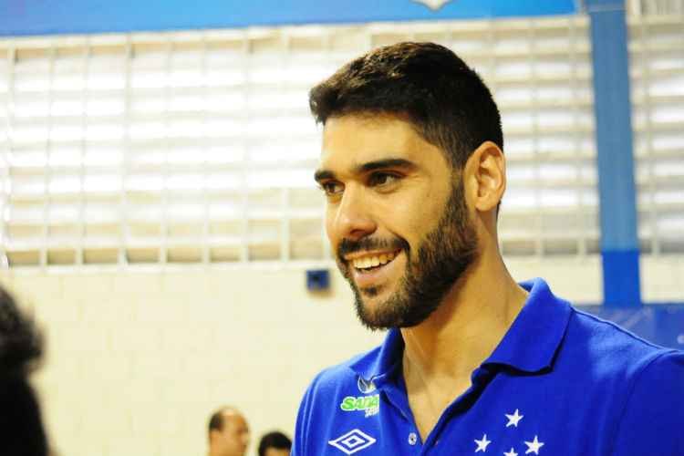 Evandro celebra primeira temporada no vôlei do Cruzeiro e exalta ...