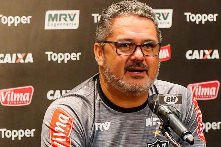 VÍDEO: Micale fala sobre trabalho na Seleção Olímpica e relação com ...