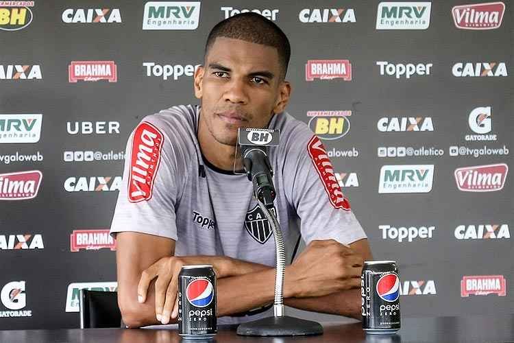 Leonardo Silva renova com o Atlético e permanecerá no clube por mais um ...