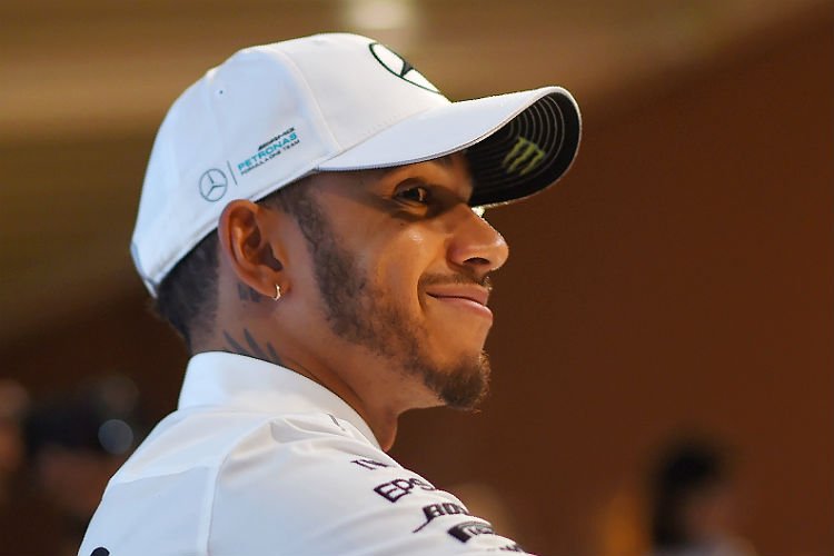 Lewis Hamilton é eleito melhor piloto de 2017 por 'chefões' da Fórmula ...