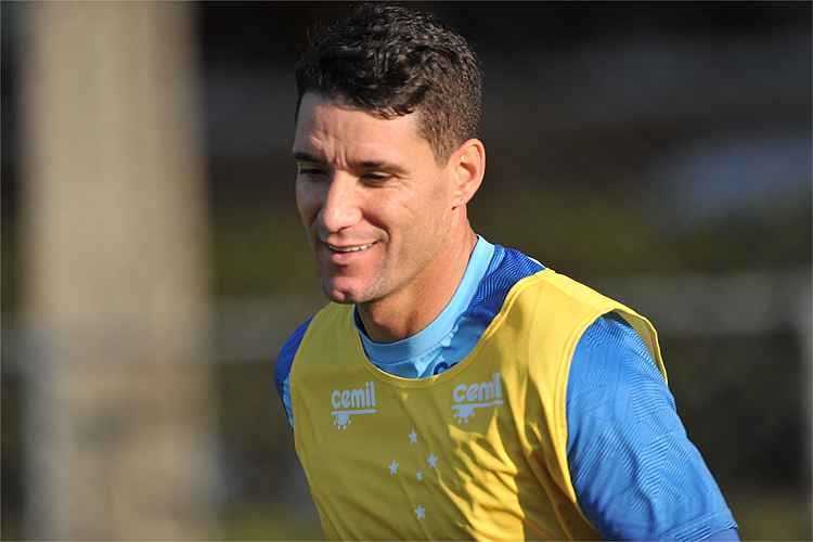 Thiago Neves comenta recuperação, diz que está pronto para jogar pelo ...