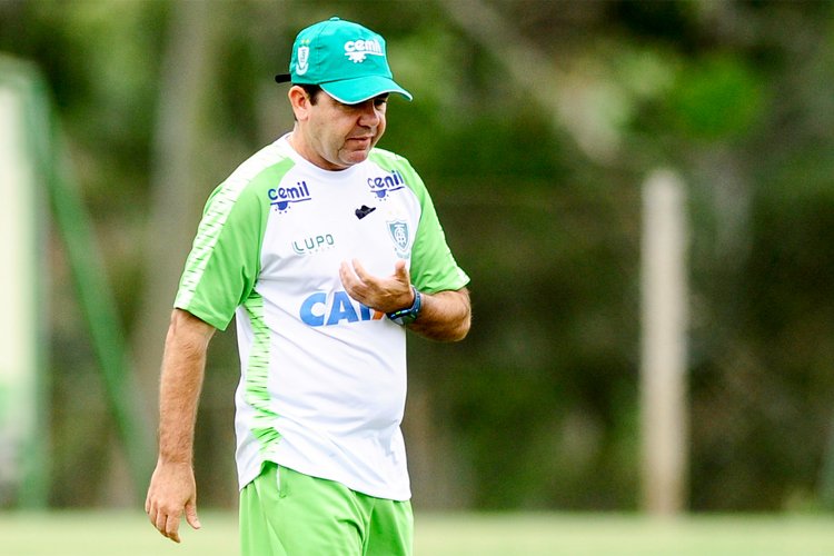 Enderson lamenta lesões, analisa desgaste 'emocional' após eliminação e ...