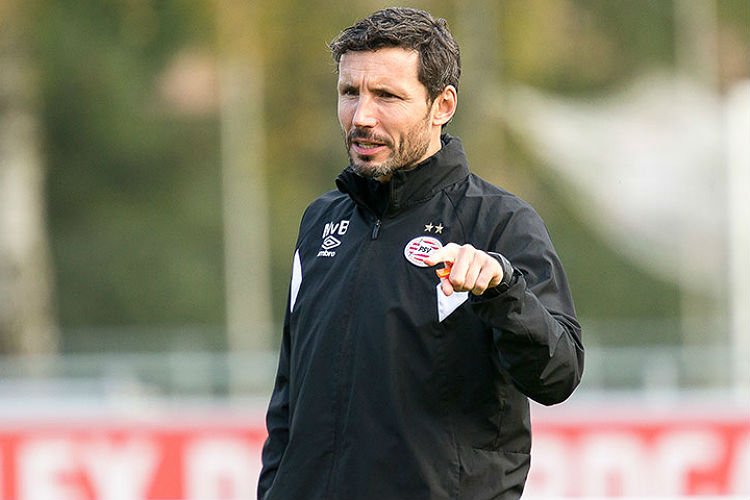 Auxiliar da Austrália na Copa, Van Bommel é anunciado como técnico do ...