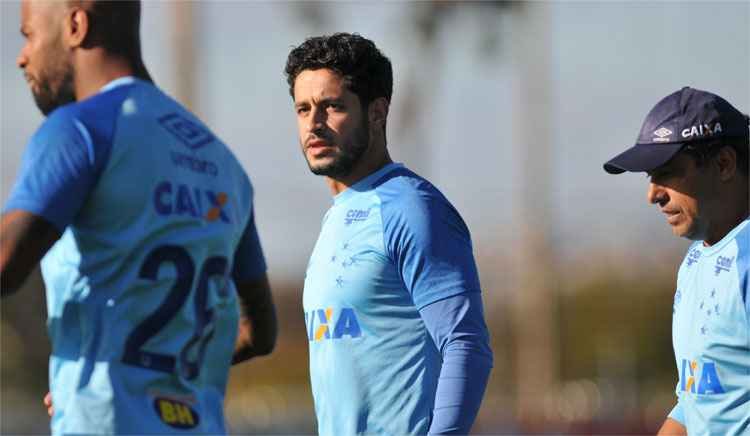 Leo comemora regularidade no Cruzeiro e almeja conquista da ...