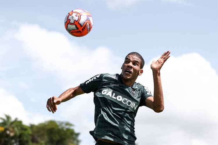 Recuperado de lesão, Leonardo Silva volta a treinar com bola no ...