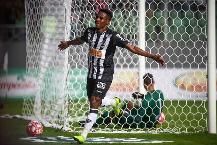 Entenda a 'saia justa' que vive Elias, que tem futuro incerto no ...