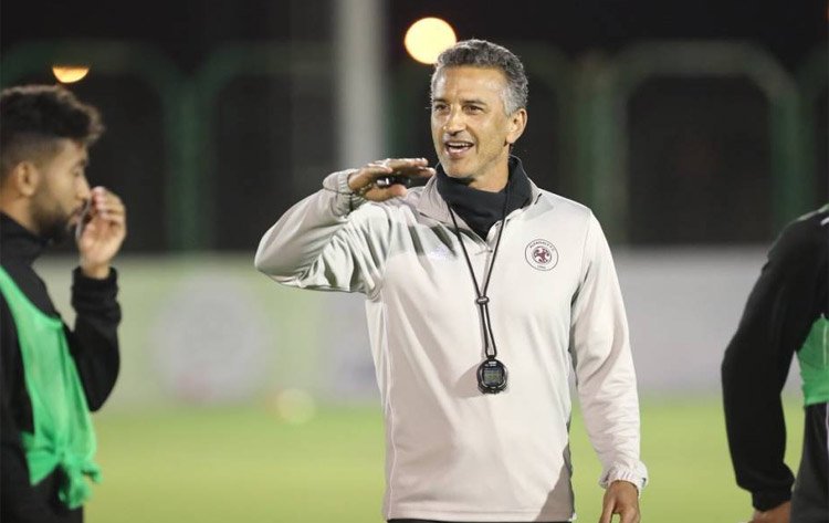 Em clube árabe, técnico Péricles Chamusca revela sonho de treinar ...