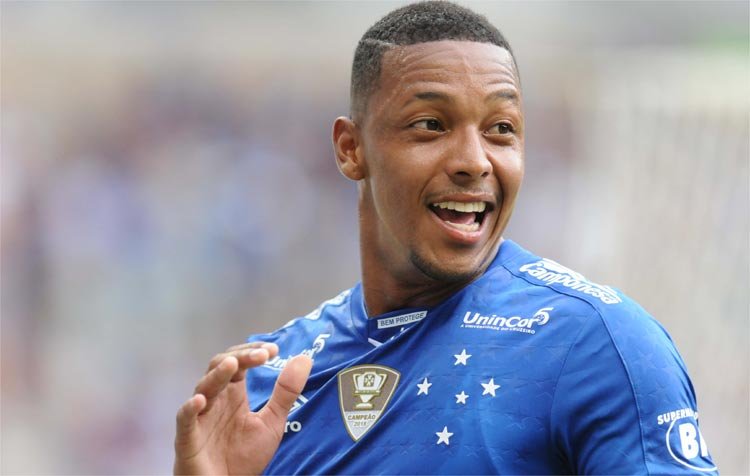 David celebra gol em retorno e sonha com primeiro jogo pelo Cruzeiro na ...