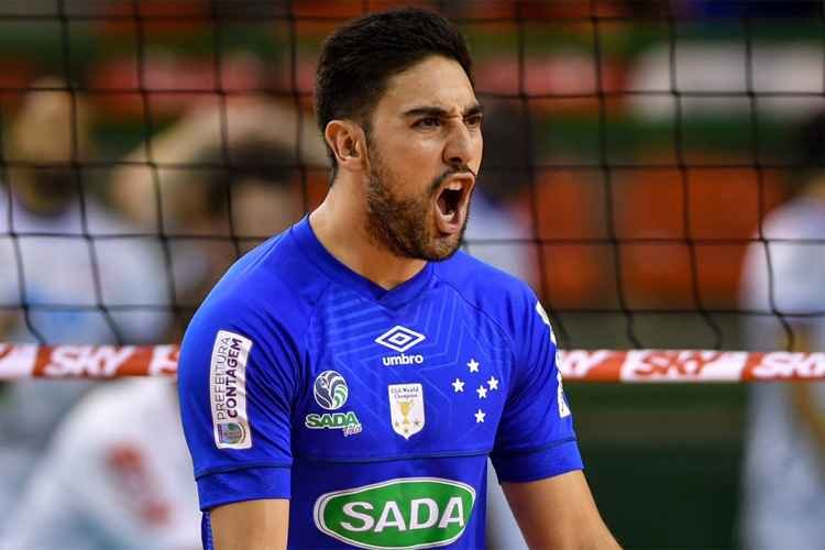 Após eliminação do Cruzeiro, Taylor Sander confirma saída do time e ...