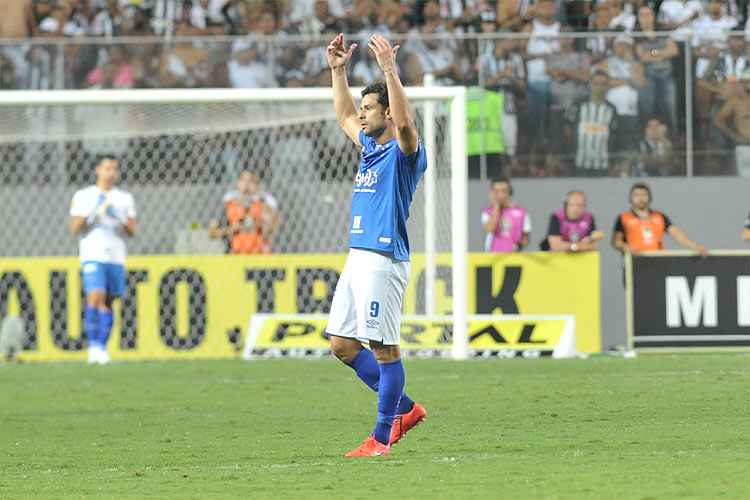 Fred desabafa após marcar gol do título do Cruzeiro em empate com ... Fred desabafa após marcar gol do título do Cruzeiro em empate com ...