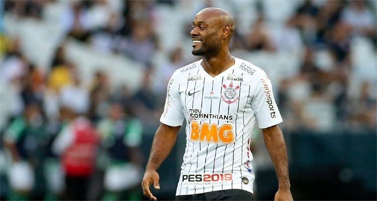 Vagner Love completa 35 anos e é dúvida no Corinthians para o clássico ...