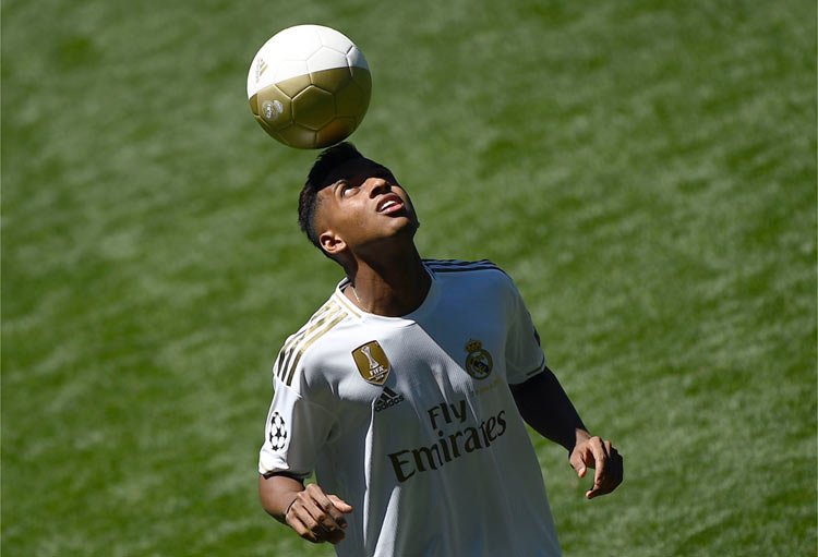 Rodrygo chega ao Real Madrid e agradece confiança: 'Espero dar muitas ...