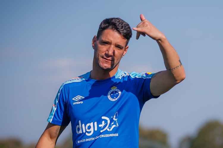 'Contra tudo e contra todos': Thiago Neves publica mensagem antes de ...
