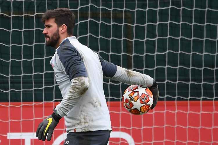 Klopp descarta retorno de Alisson em jogo do Liverpool na Liga dos ...