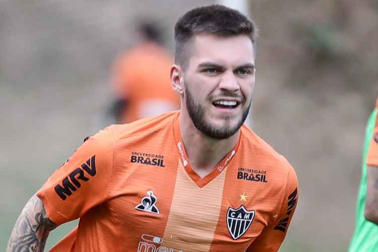 Com futuro indefinido no Atlético, Nathan deixa negociação nas mãos do ...