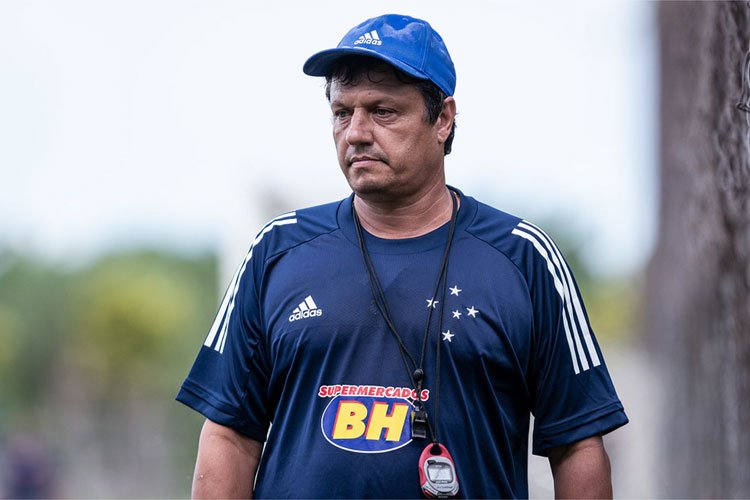 Adilson Batista vê evolução do Cruzeiro e avalia clássico contra o ...