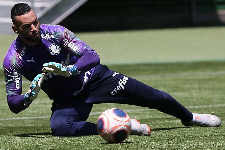 Weverton é convocado em volta aos treinos e ganha apoio do elenco ...